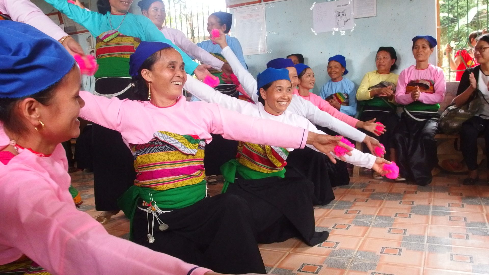 Vietnam’s Intergenerational Self-Help Clubs - HelpAge International